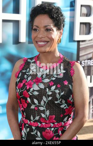 Liza Colon-Zayas at arrivals for FX s THE BEAR Season Three Premiere ...