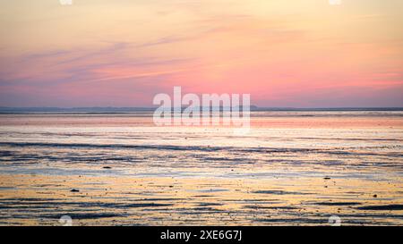 Sundown landscape at beautiful mudplanes of the Wadden sea UNESCO ...