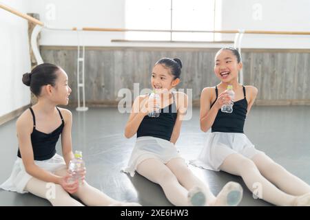 Ballet class, girls during break Stock Photo - Alamy