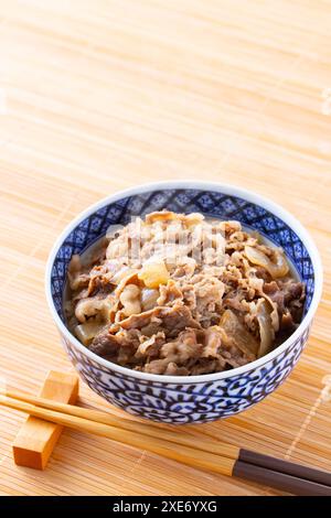 Gyu-don (Beef bowl Stock Photo - Alamy