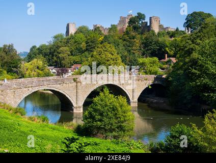 Dinham bridge and the River Teme overlooked by Ludlow Castle, Ludlow ...