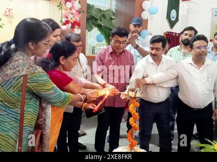 Patna, India. 25th June, 2024. PATNA, INDIA - JUNE 25: Chief Postmaster ...