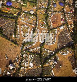 Worthy Farm, Somerset, England. 28th June 2025. Raye takes over the ...