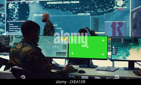 Private monitors national guard activity with federal CCTV radar system ...