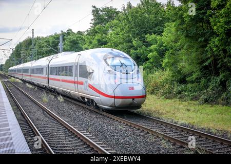 Eisenbahnverkehrs auf der Bahnstrecke Oberhausen Arnhem Hollandstrecke ...
