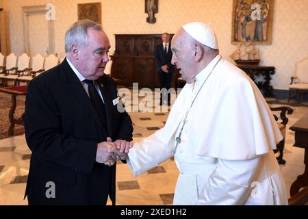 John Timothy Dunlap, Prince and Grand Master of the SMOM, participate ...