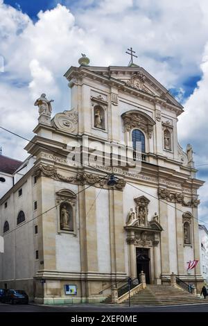 Dominican Church Vienna Stock Photo - Alamy