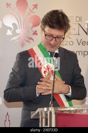 Florence - Florence - Handover and tricolor band, in the Clemente Sesto ...