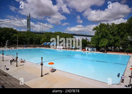 People swim at the Astoria Pool on June 27, 2024 in New York City Stock ...