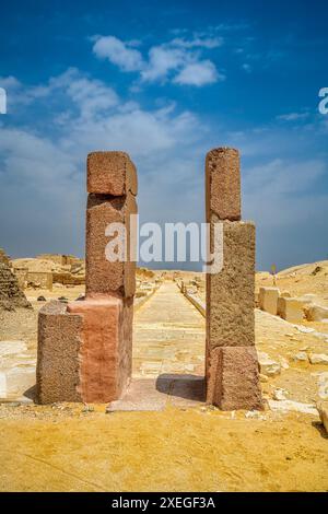 The Unas Causeway at Saqqara Stock Photo - Alamy