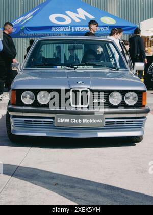 BMW 320 E21 retro car Stock Photo - Alamy