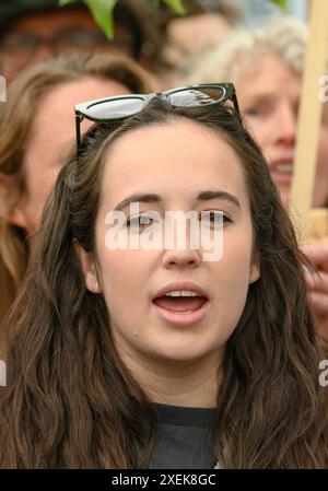 Megan McCubbin - TV nature presenter - at the Restore Nature Now march ...