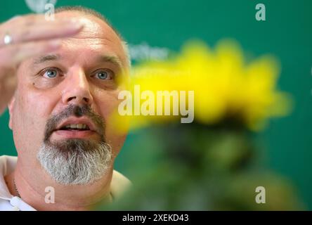 28 June 2024, Saxony, Hirschstein: Torsten Krawczyk, farmer president ...