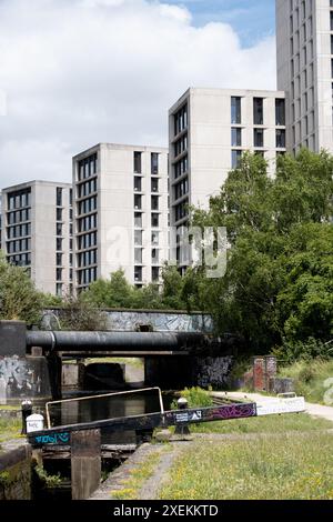 Digbeth Branch Canal at Curzon Street Bridge, Birmingham, UK Stock ...