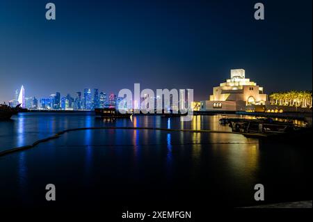 Qatar, Doha, skyline Stock Photo - Alamy