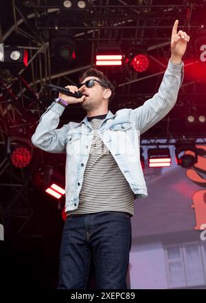 scouting for girls Preforming at the at the In It Together Festival ...