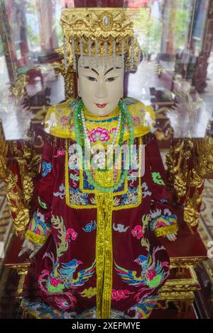 Hoi An, Vietnam - 8 Feb, 2024: The Quan Cong Temple. Hoi An Ancient ...