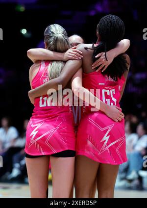 London Pulse players celebrate victory following the Netball Super ...