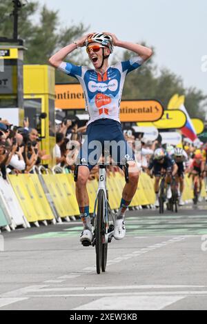 ROMAIN BARDET WIN THE FIRST STAGE OF THE TOUR DE FRANCE 2024 IN RIMINI ...