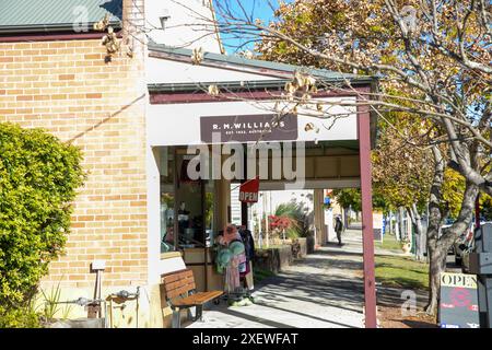 Australian country town of Dungog in regional New South Wales with ...