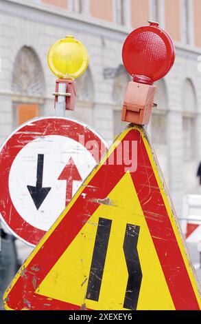Traffic signs. Florence, Italy Stock Photo - Alamy