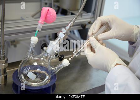 Dry distillation to produce dry solvents, synthesis lab, IkerChem ...
