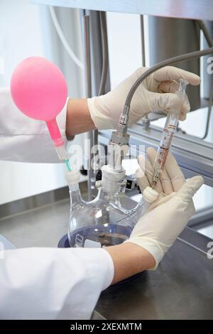 Dry distillation to produce dry solvents, synthesis lab, IkerChem ...