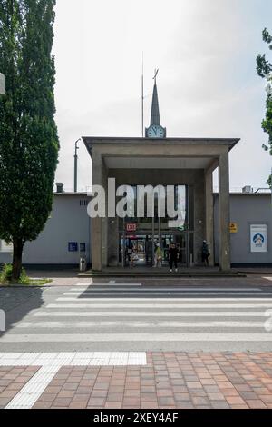 Freising soll Bahnhof der Zukunft werden, ueberdachte ...