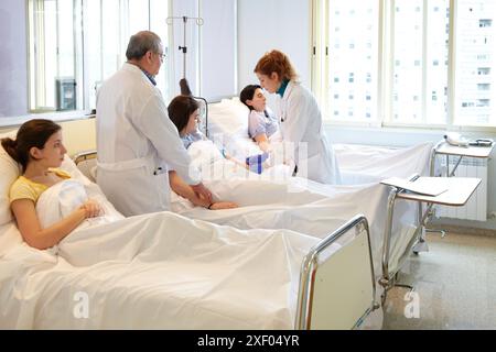 Experimental phase clinical trial, blood extraction, Clinical Trials ...