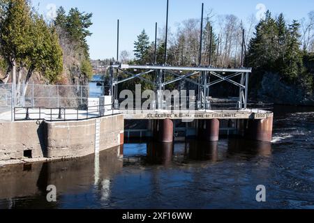Pulp and paper dam on the Magaguadavic River in St. George, New ...
