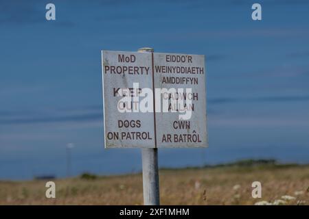 MOD warning sign for property at proposed site of new DARC Radar ...