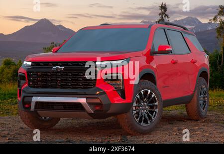 New Chevrolet Traverse :Mid-Size 3-Row SUV Stock Photo - Alamy