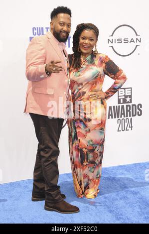 Anthony Davis and Yvette Nicole Brown attend the arrivals of the “56th ...