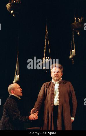 Simon Russell Beale (Hamlet, Prince of Denmark) in HAMLET by ...