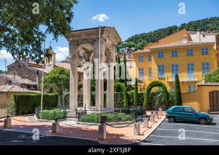 Monument aux Morts de Grasse (war memorial) on Rue Gazan in old town of ...