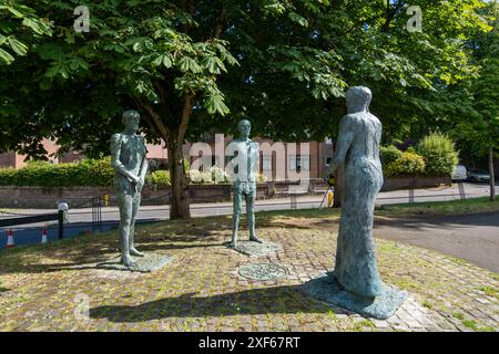 The Dorset Martyrs Memorial sculptures by Elisabeth Frink, Dorchester ...