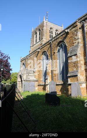 Holy Trinity, Rothwell, Northamptonshire, England, UK. The interior of ...