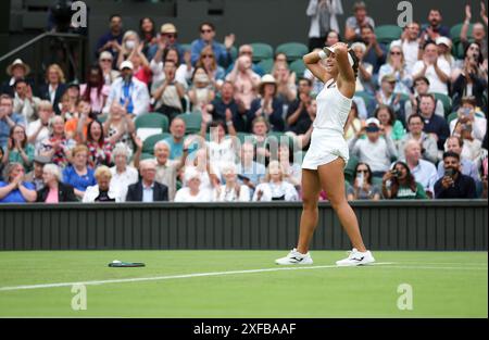 Jessica Bouzas Maneiro of Spain celebrates winning her second round ...