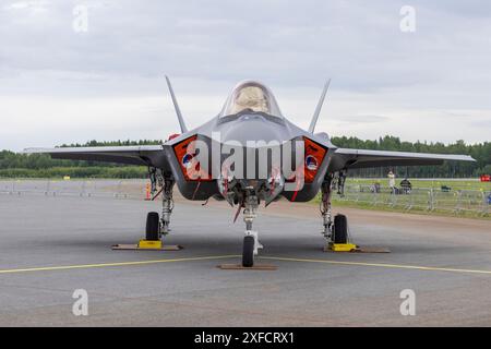 Royal Netherlands Air Force f35 lightning jetfighter in Vaasa airshow ...