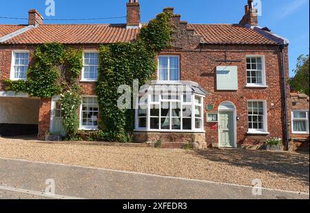 Inn in Old Hunstanton, North Norfolk, UK Stock Photo - Alamy