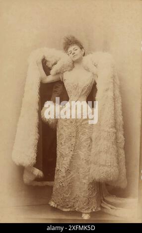 Portrait of Élisabeth, Countess Greffulhe (1860-1952). Museum: PRIVATE ...