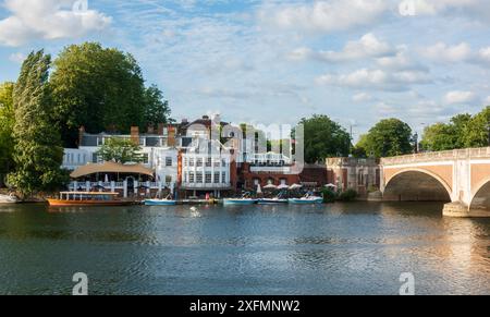 The Thames at Hampton Court Bridge, near London Stock Photo - Alamy