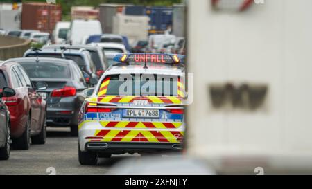 Autobahn, Unfall, Polizeieinsatz, Blaulicht, Verkehrsunfall, Stau ...