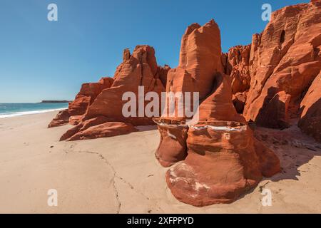 Spectacular views of ochre-coloured earth and sandstone cliffs, white ...