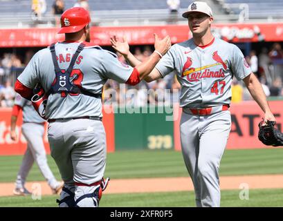St. Louis Cardinals' John King pitches during a baseball game against ...