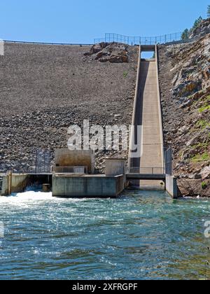 The spillway is dry at the Mason Dam on the Powder River near Baker ...