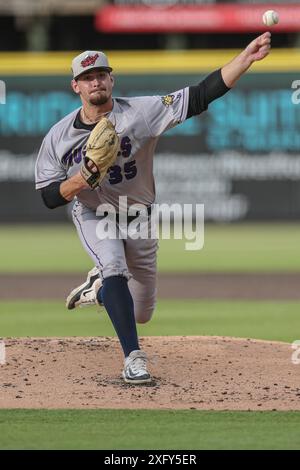 Fort Myers Mighty Mussels second baseman Miguel Briceno (2) during an ...