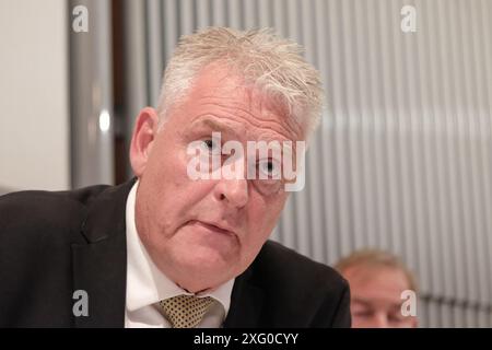 Reform UK MP for Ashfield, Lee Anderson (left) and Reform UK leader ...
