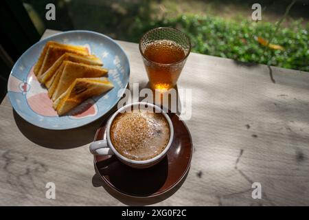 Hot coffee that looks amazing and delicious Stock Photo - Alamy