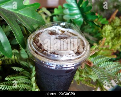 Iced coffee that looks great and tastes delicious Stock Photo - Alamy